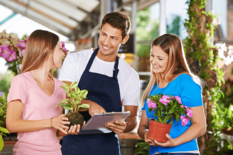 7 Real-Life Examples of Good Customer Service in Retail