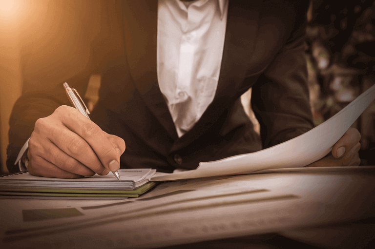 How To Become A Paralegal In The UK Training Express